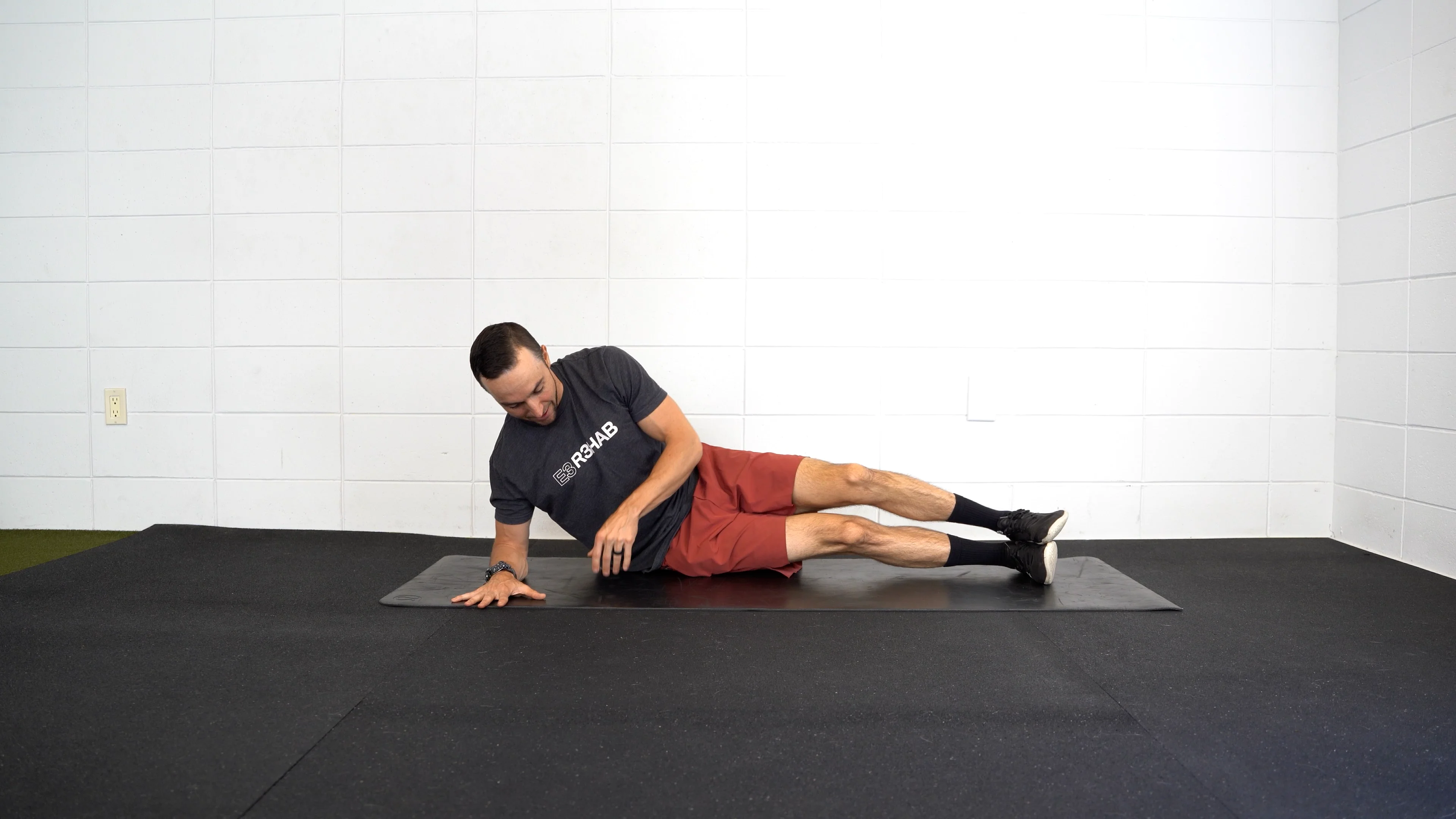 Side Plank Rotation (Demo)