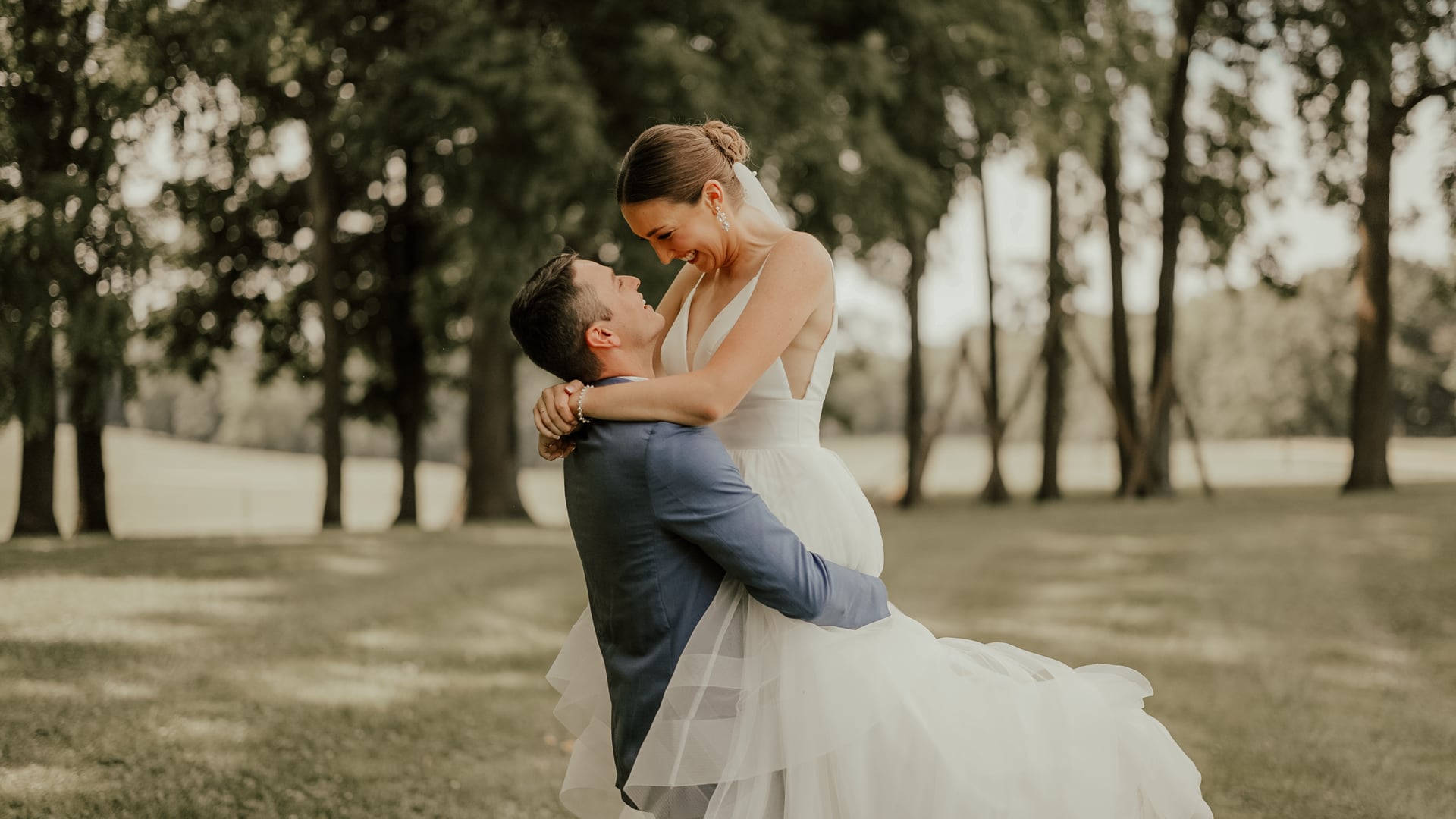 contact // Luke Metzger Visuals