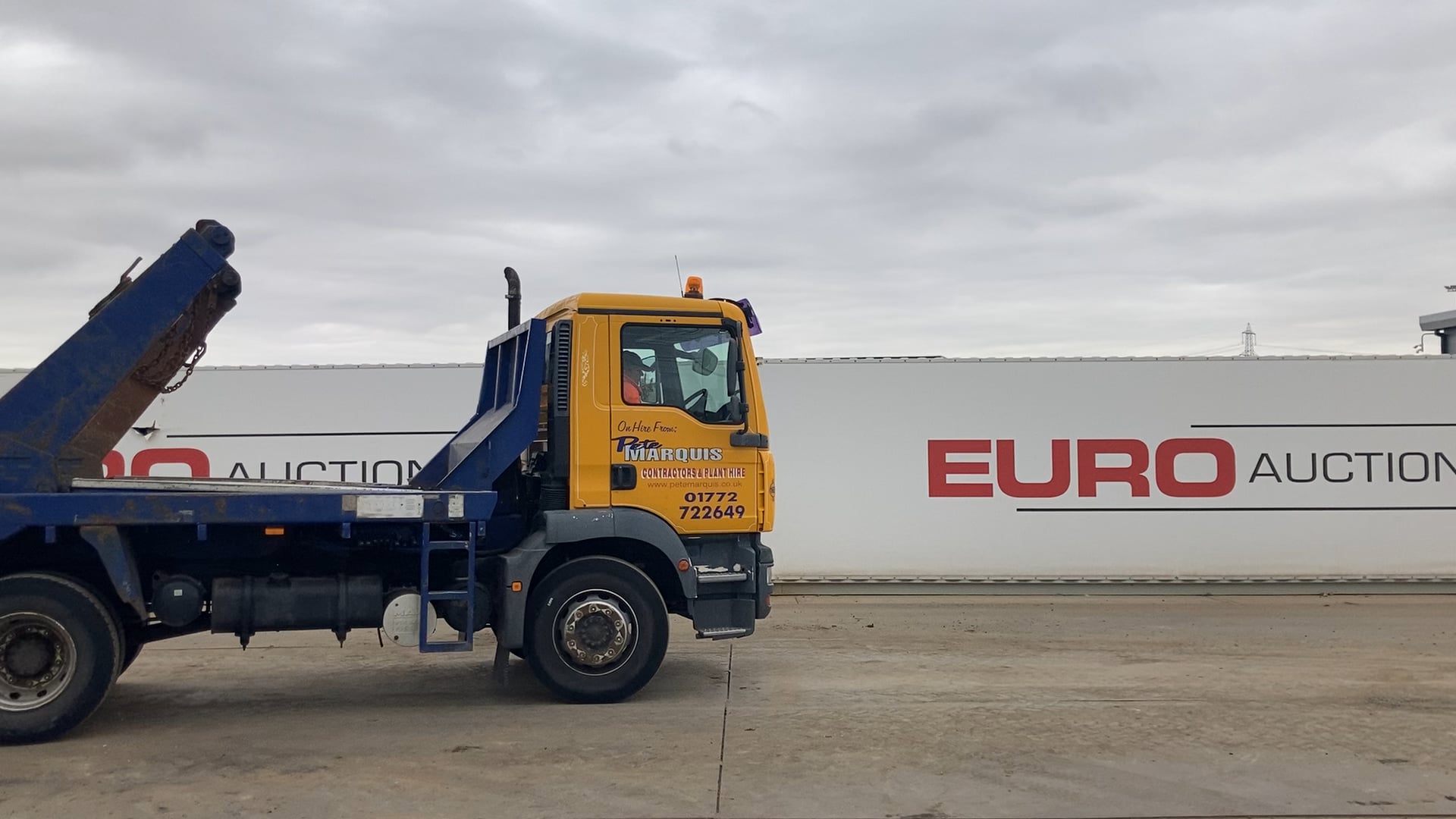 MAN TGM 18.240 4x2 Skip Loader Lorry - Leeds August 22 on Vimeo