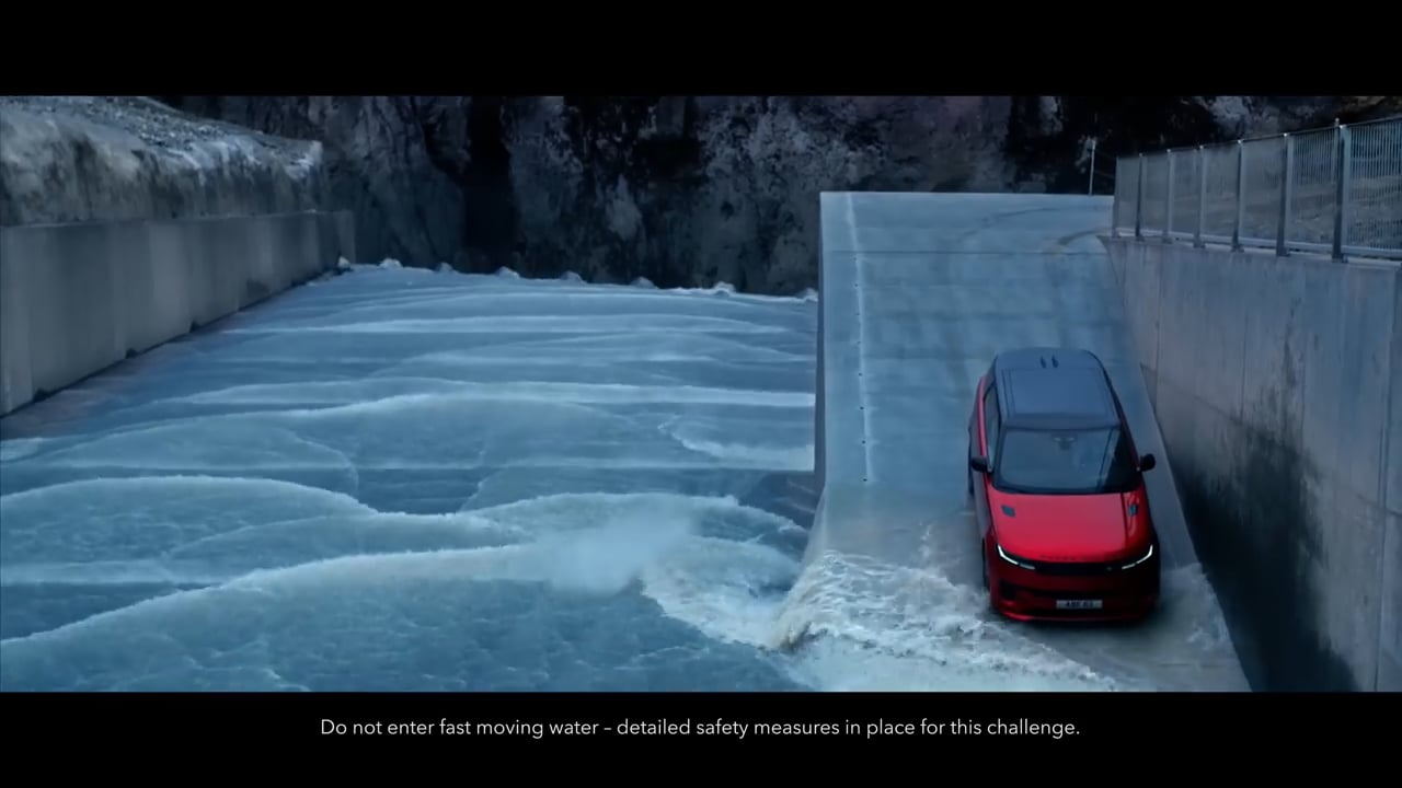 New Range Rover Sport vs The Spillway on Vimeo