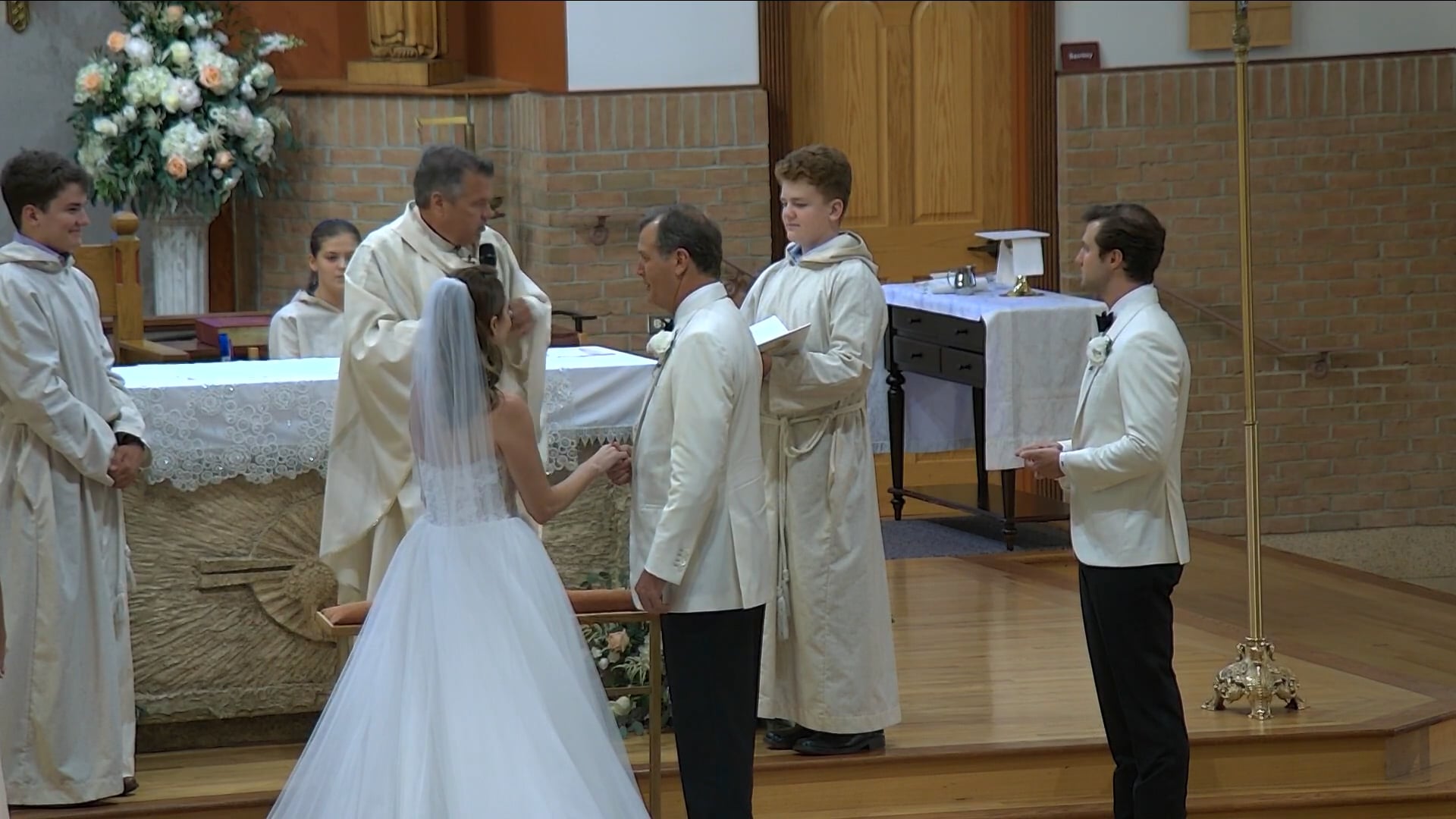 Alicia Scott and Don Huffner Wedding on Vimeo