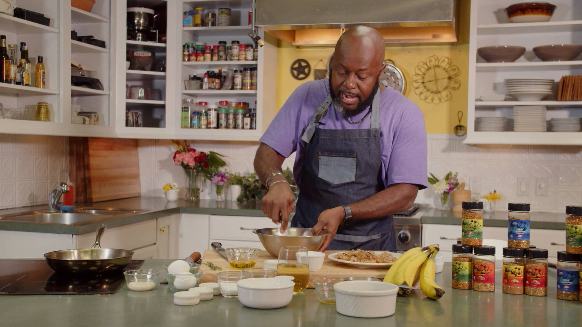 Chef Winston Floribbean Cuisine | Calypso Shrimp Creole on Vimeo