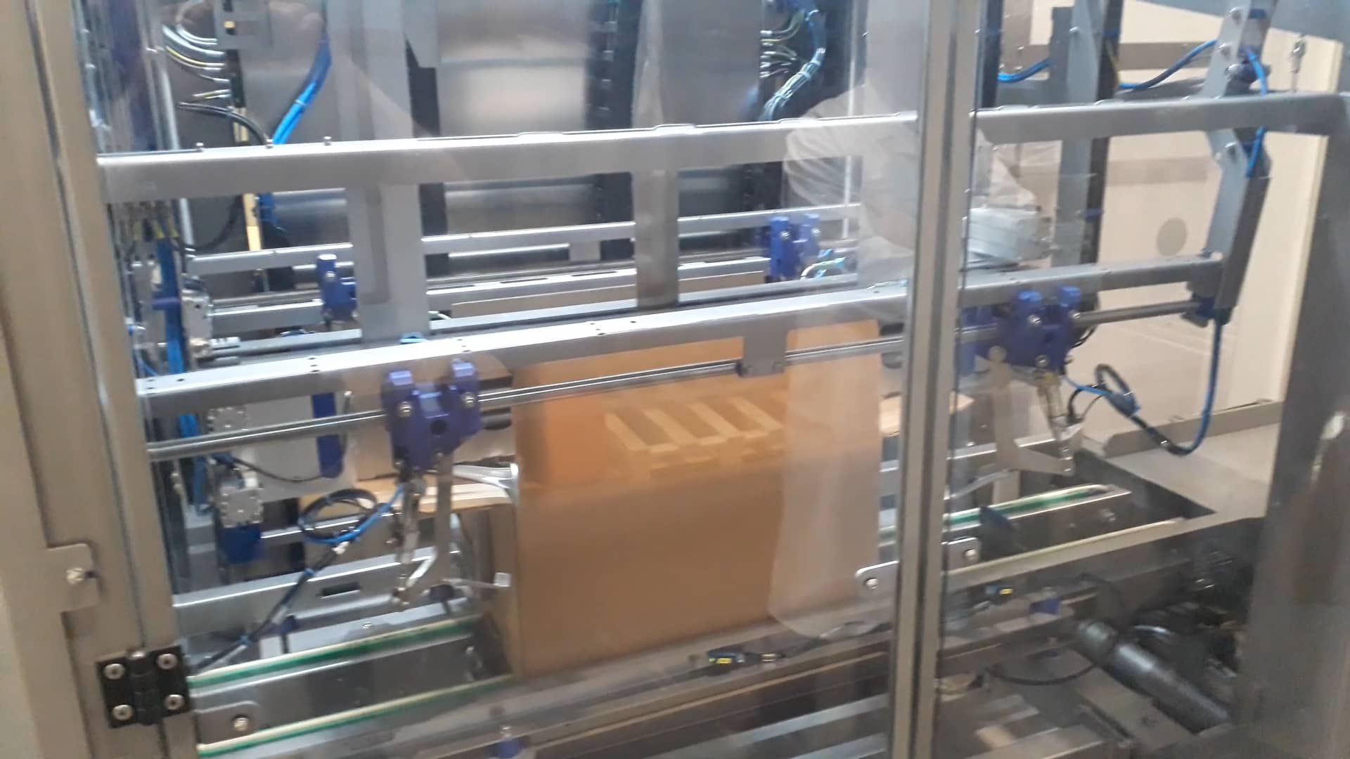 DS-21-HE with Integrated Case Closer and Foil Bags on Vimeo