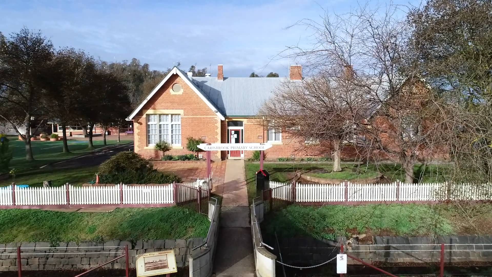 Carisbrook Primary School Virtual Tour .mp4 on Vimeo