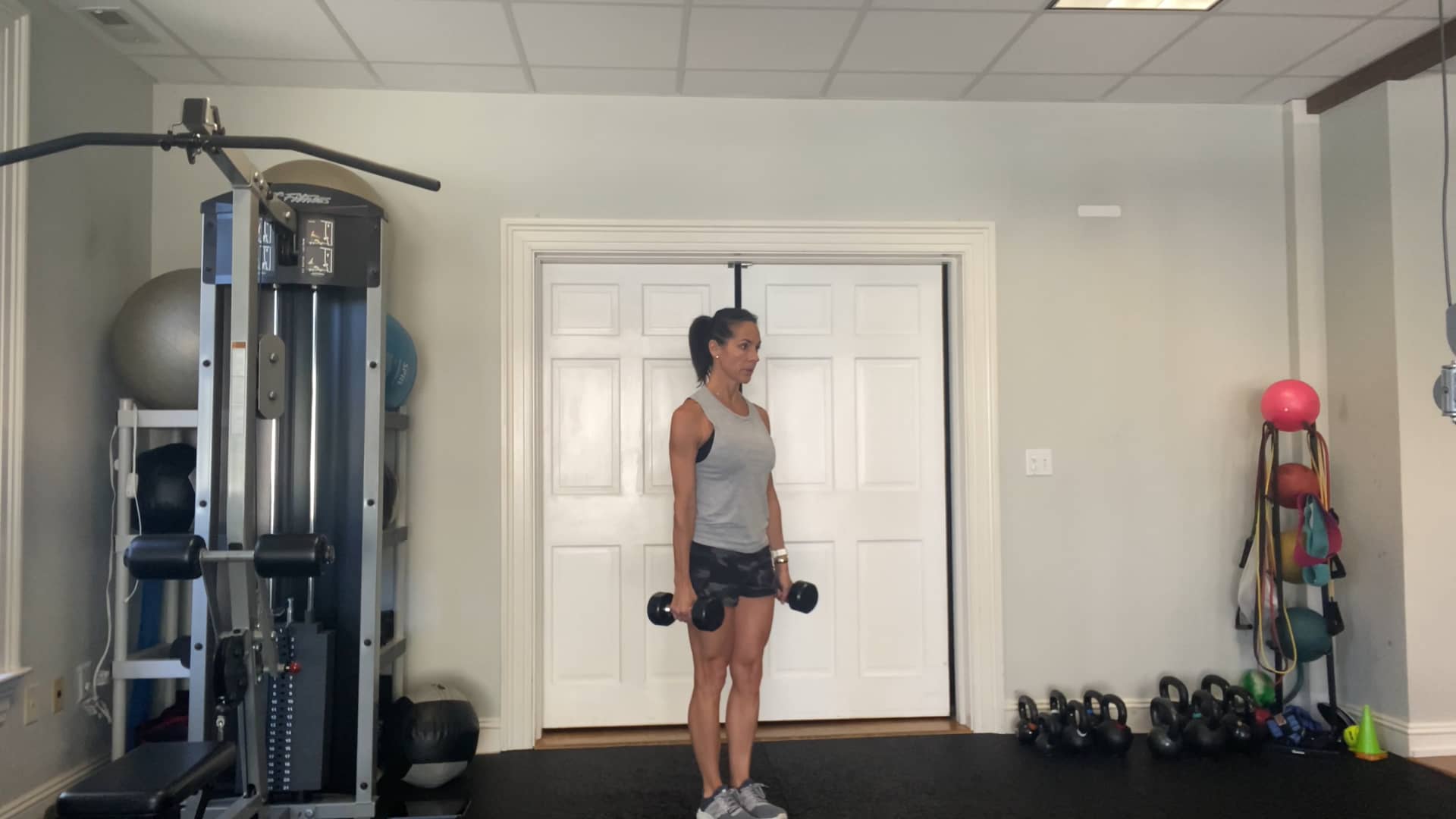 Single Leg hinge with Row on Vimeo