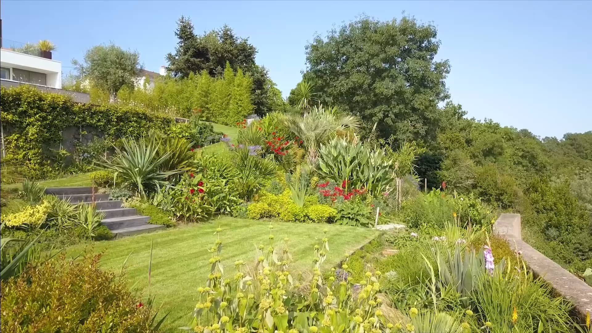 02_Les_jardin_du_coteau_1020p_HD_AdobeExpress on Vimeo