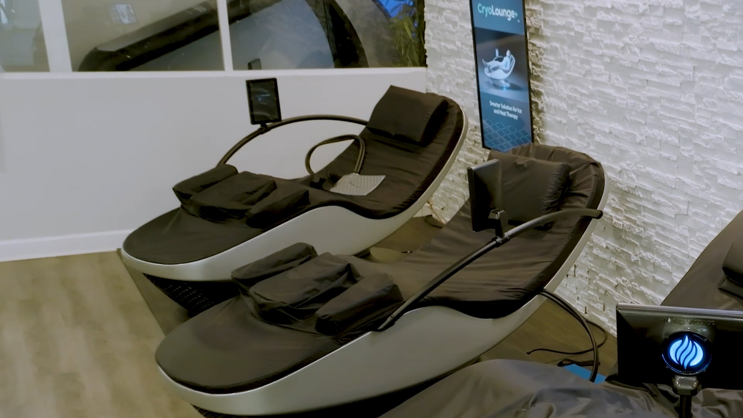 CryoLounge+ Advanced Recovery Chairs