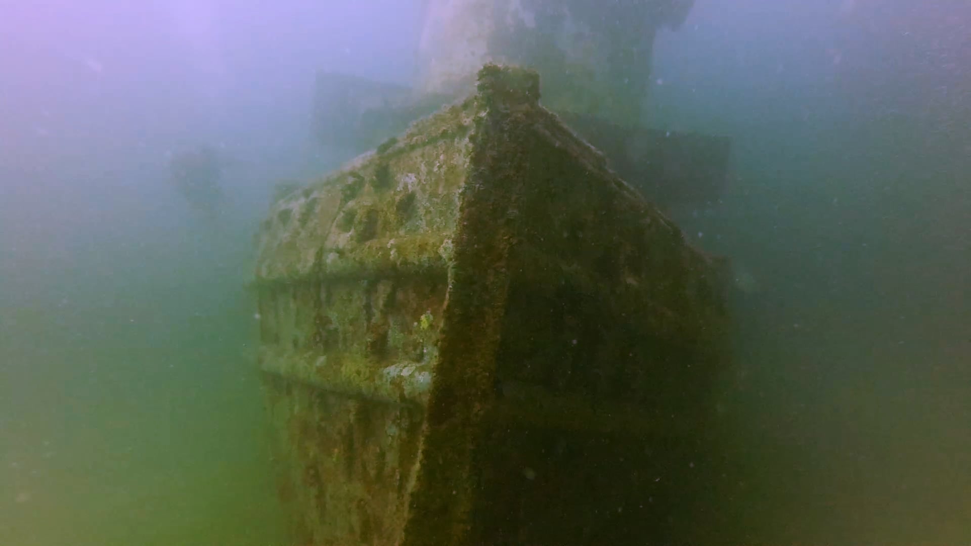 Ocean Winds Tug - HD on Vimeo