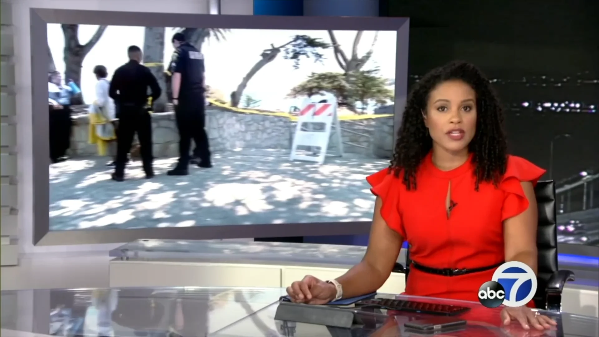 Ama Daetz - Ama Daetz Anchor Red on Vimeo