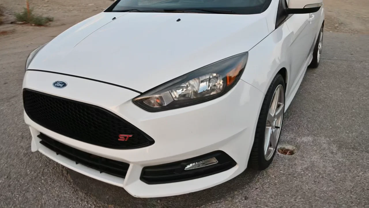 Exterior Front End & Drivers Side on Vimeo