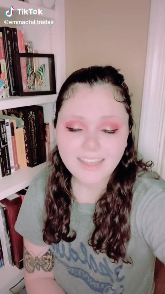 Emma Lambert sings Jubilee Barndance on Vimeo