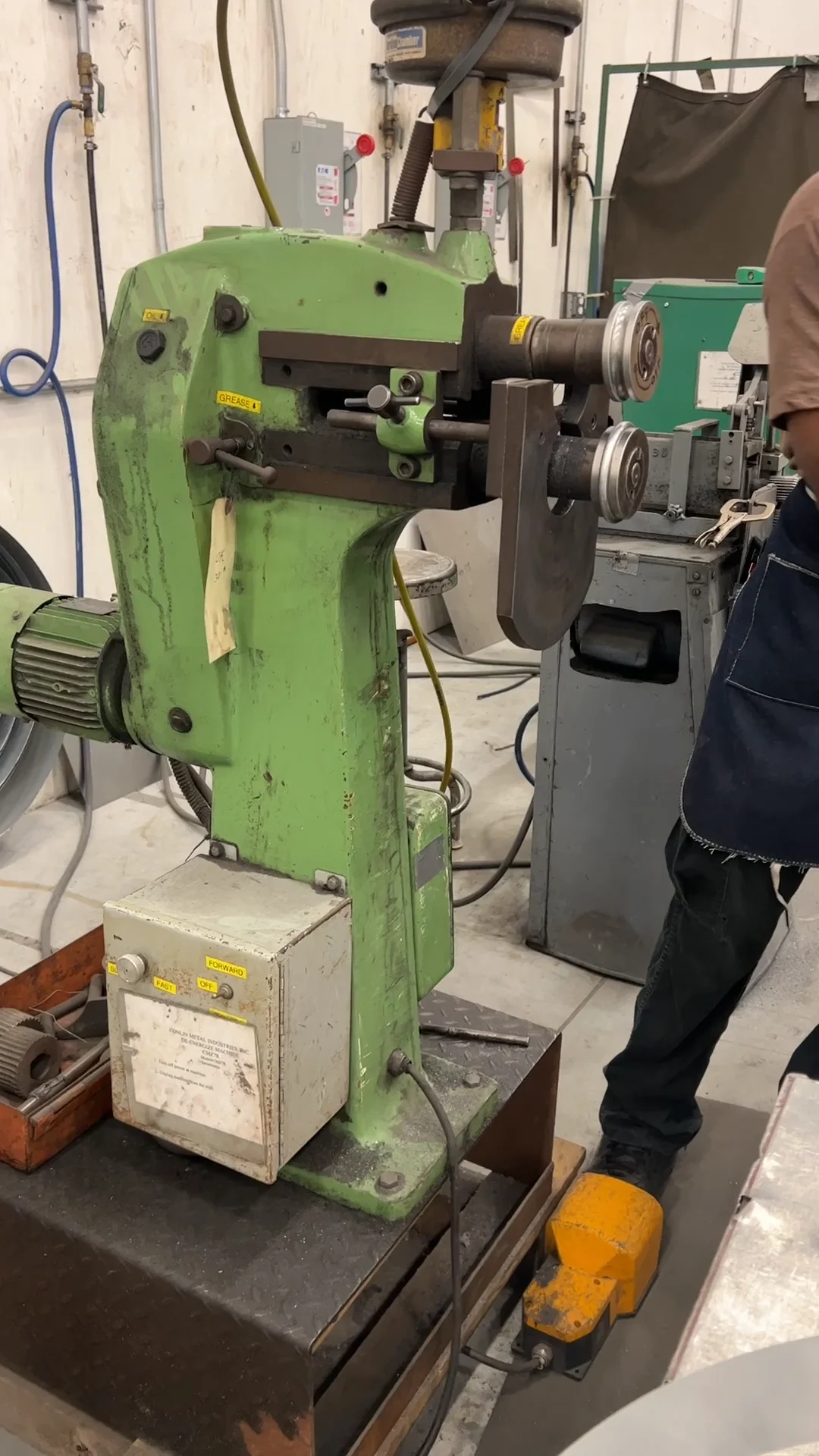 Empire CMZ 7R Power Rotary Machine on Vimeo