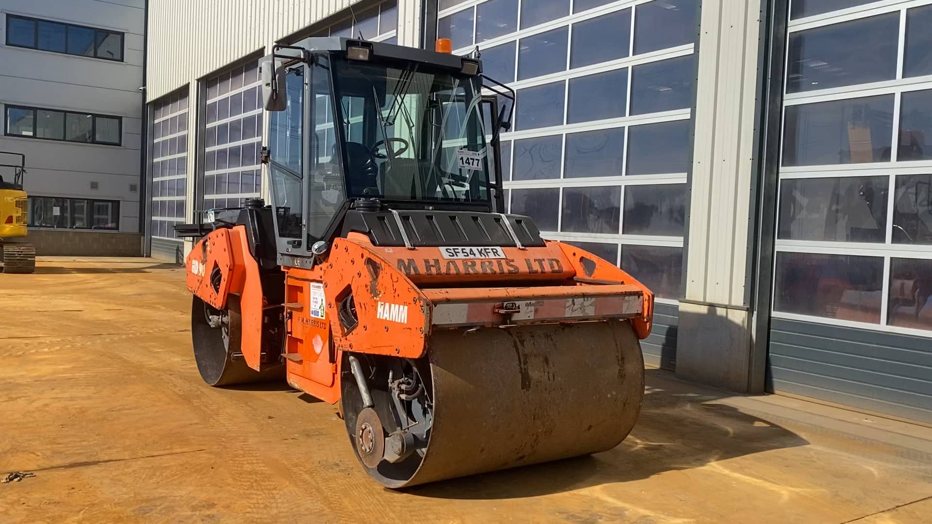 Hamm HD90 Double Drum Vibrating Roller - Leeds August 22 on Vimeo