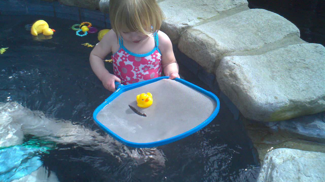 Hot tub fun on Vimeo