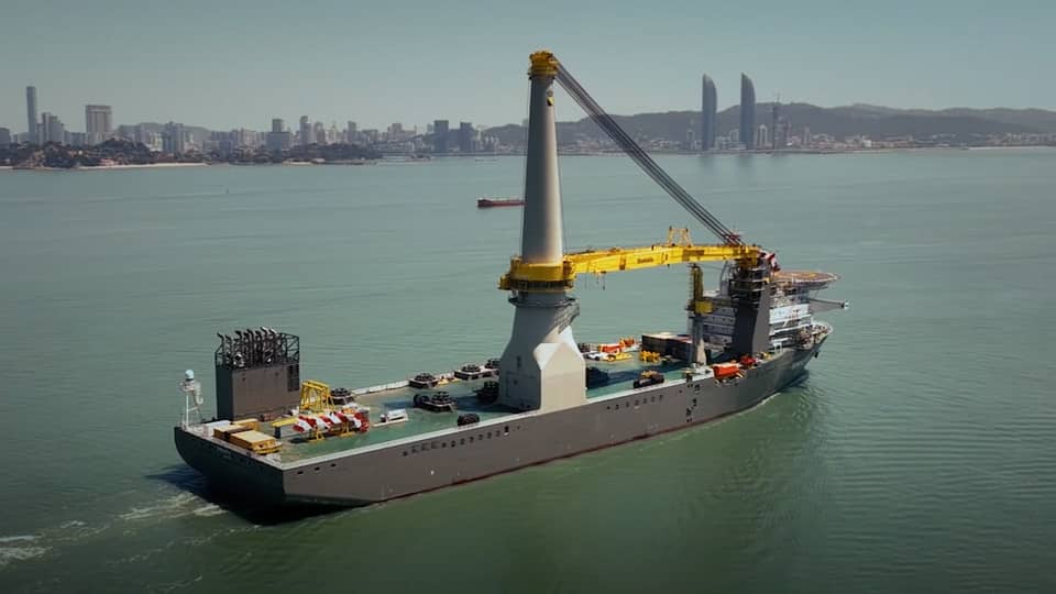 Boskalis Bokalift 2 sets sail to maiden project on Vimeo