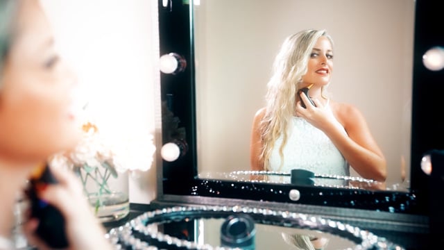 Derma Neck Lift on Vimeo