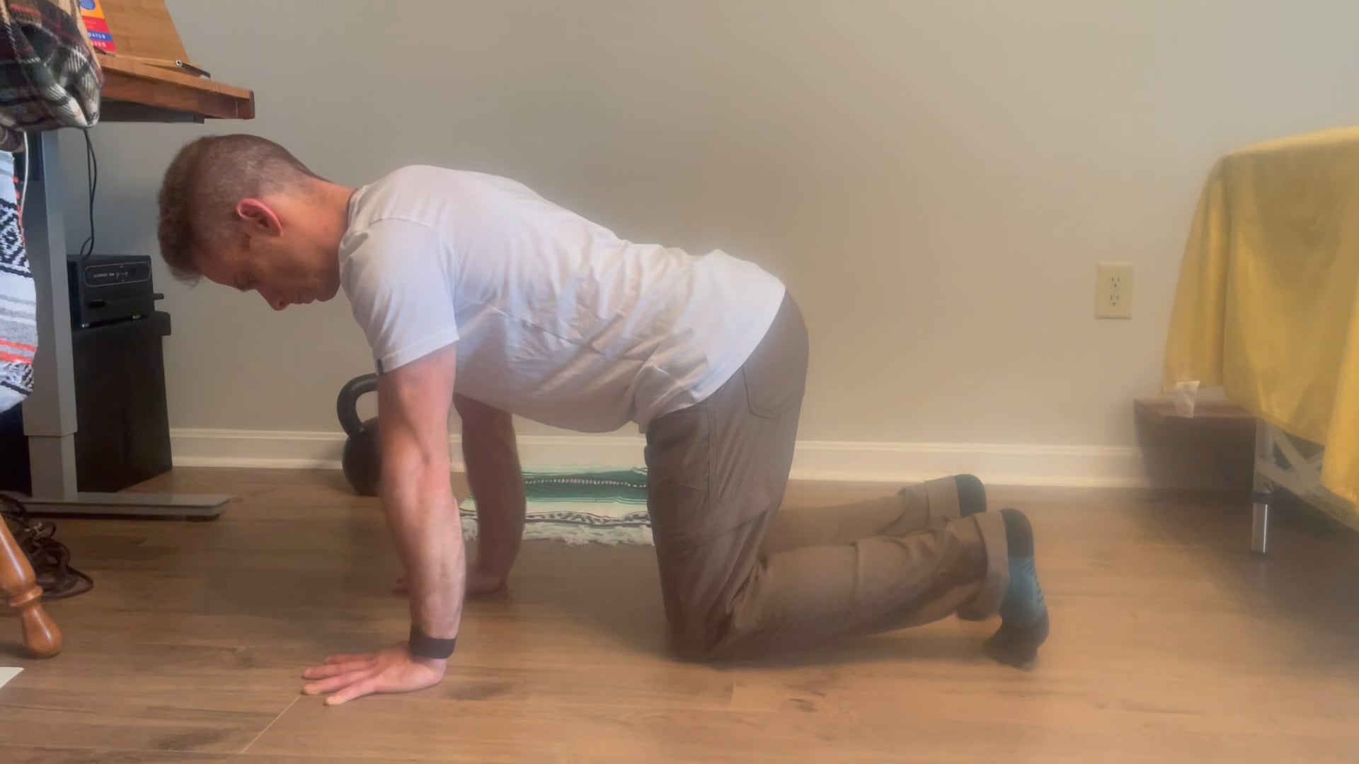 Fire hydrants and table top glute pulse on Vimeo
