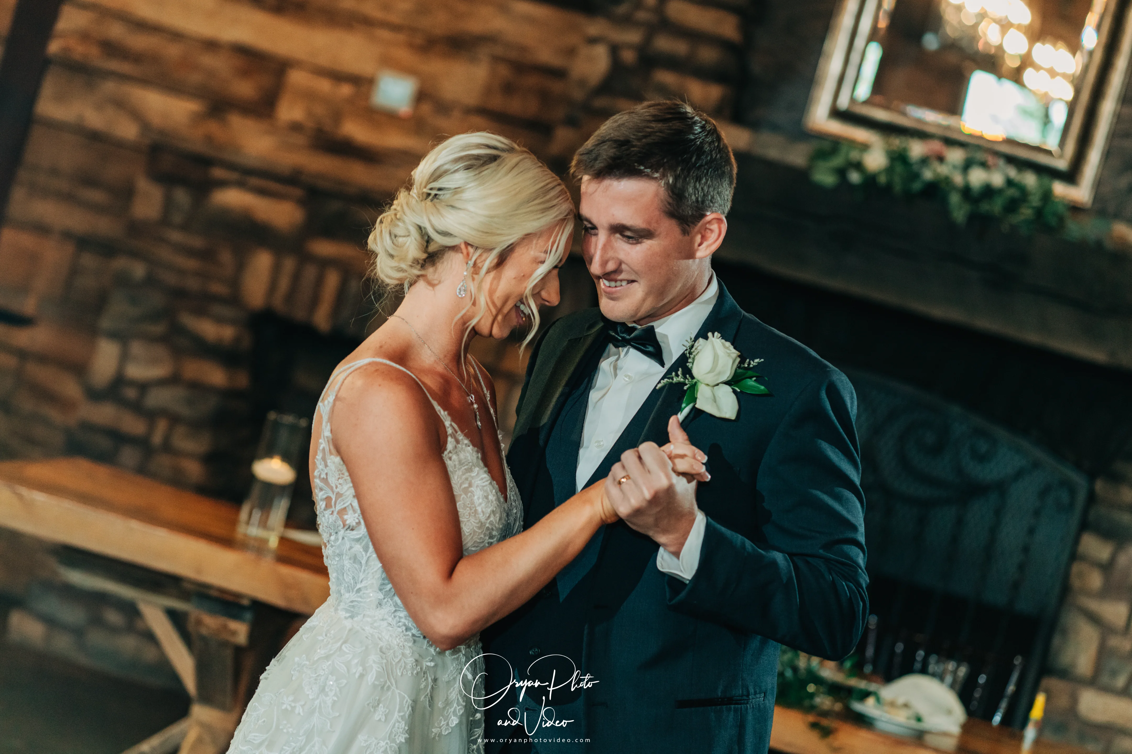 Ally and Bryce's wedding highlights in Big Sky Barn on Vimeo