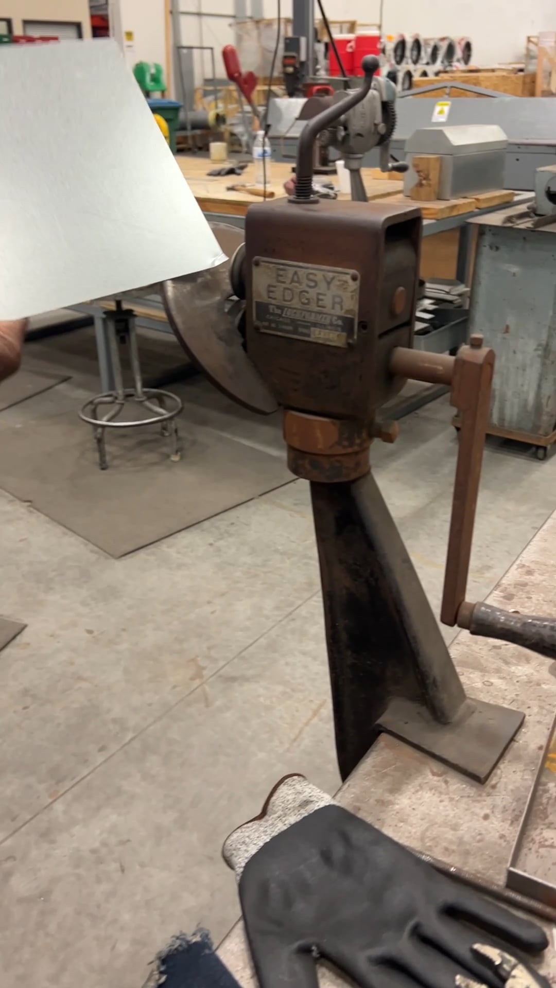 Used Lockformer Easy Edger on Vimeo