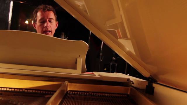 Turn Me Around (Acres of Love) By Philip Vandermost on Vimeo