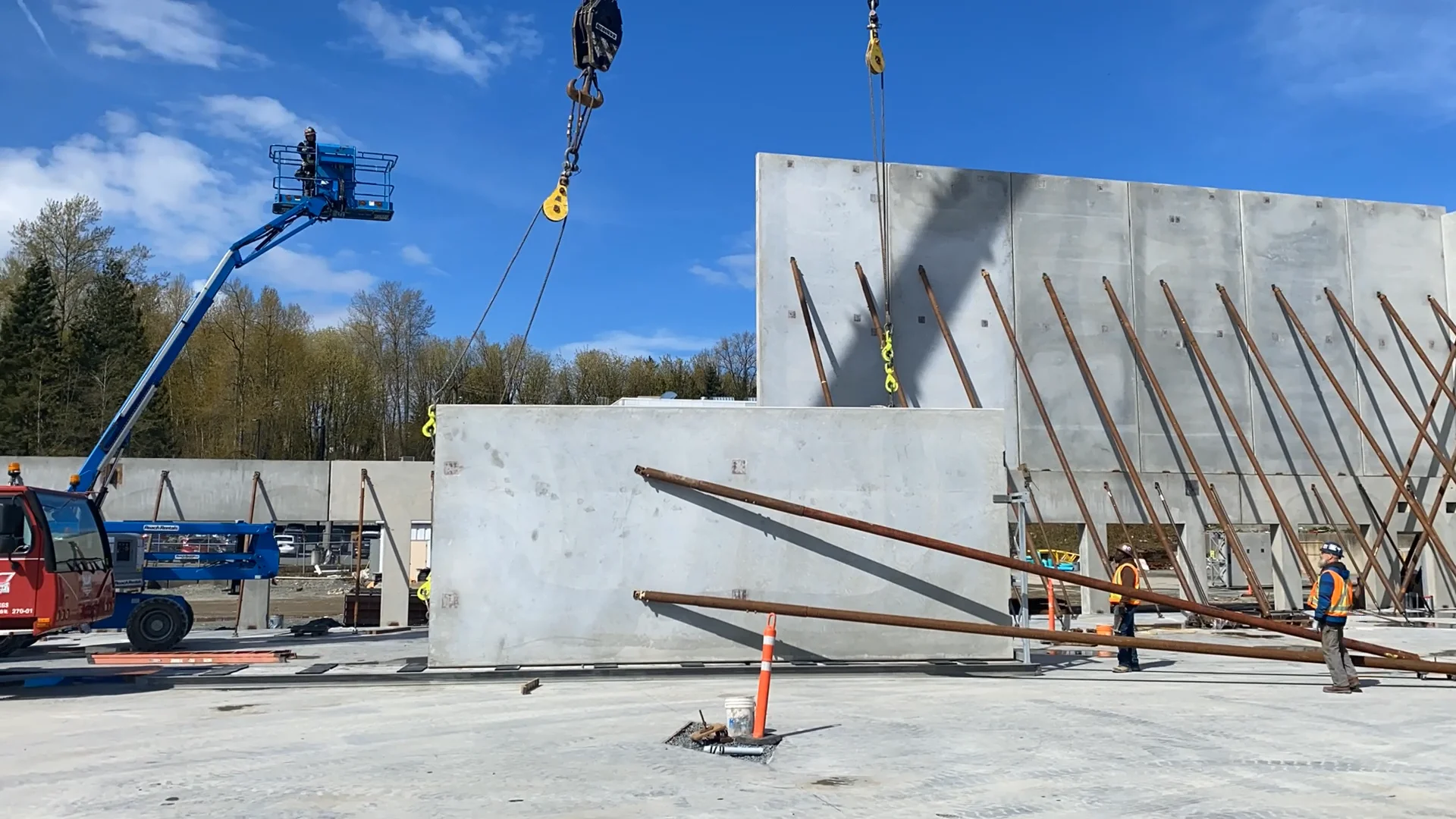 RSS - STACKED PANEL INSTALL - 01 on Vimeo