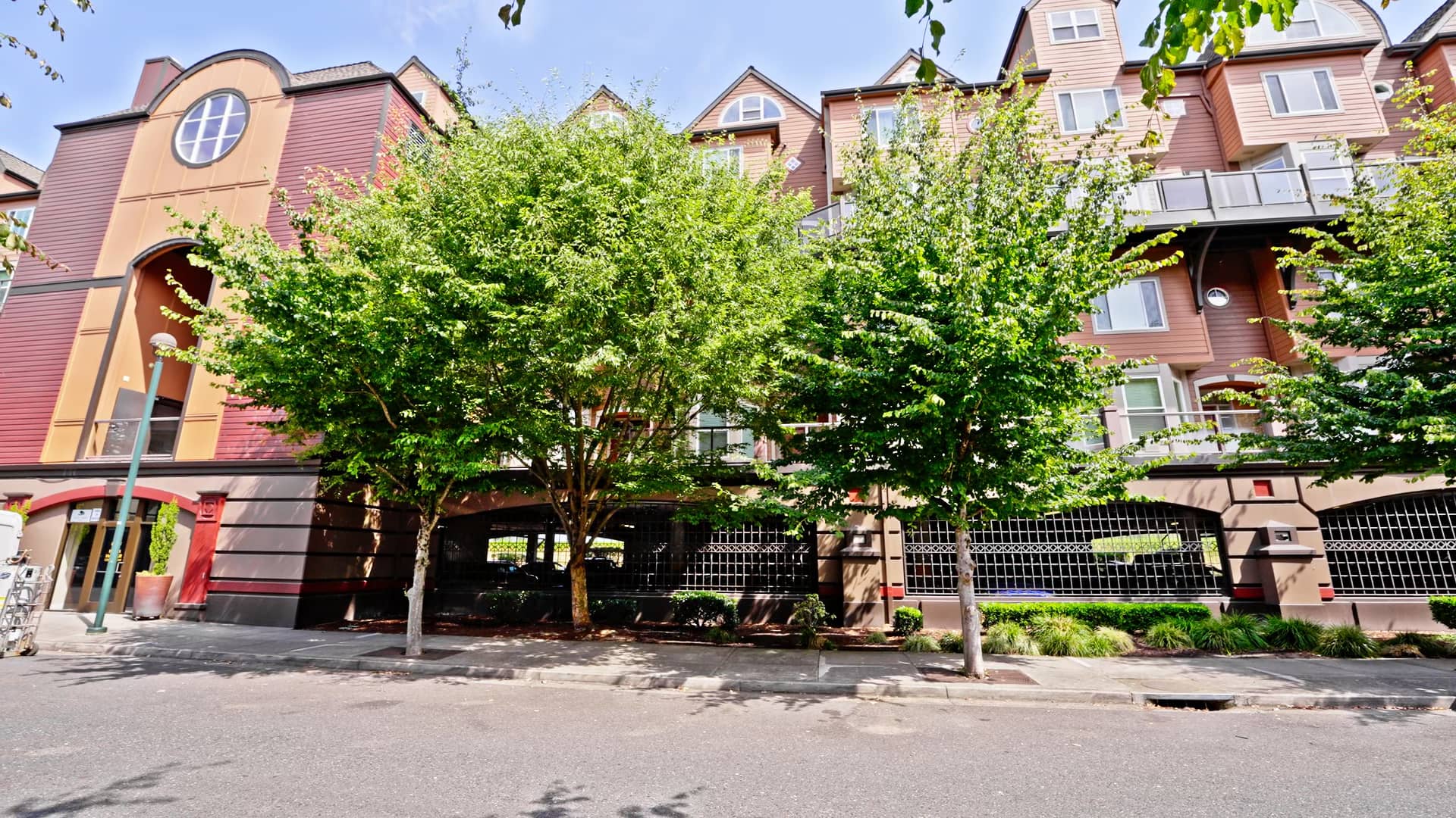 905 N Harbour Drive, Unit #30 Portland, Oregon on Vimeo