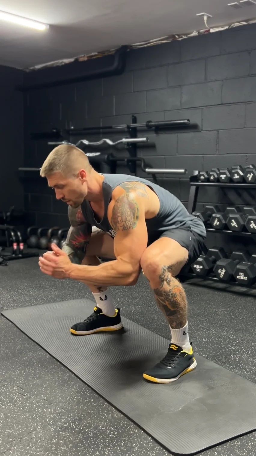 Pike Fold Squat Hold on Vimeo