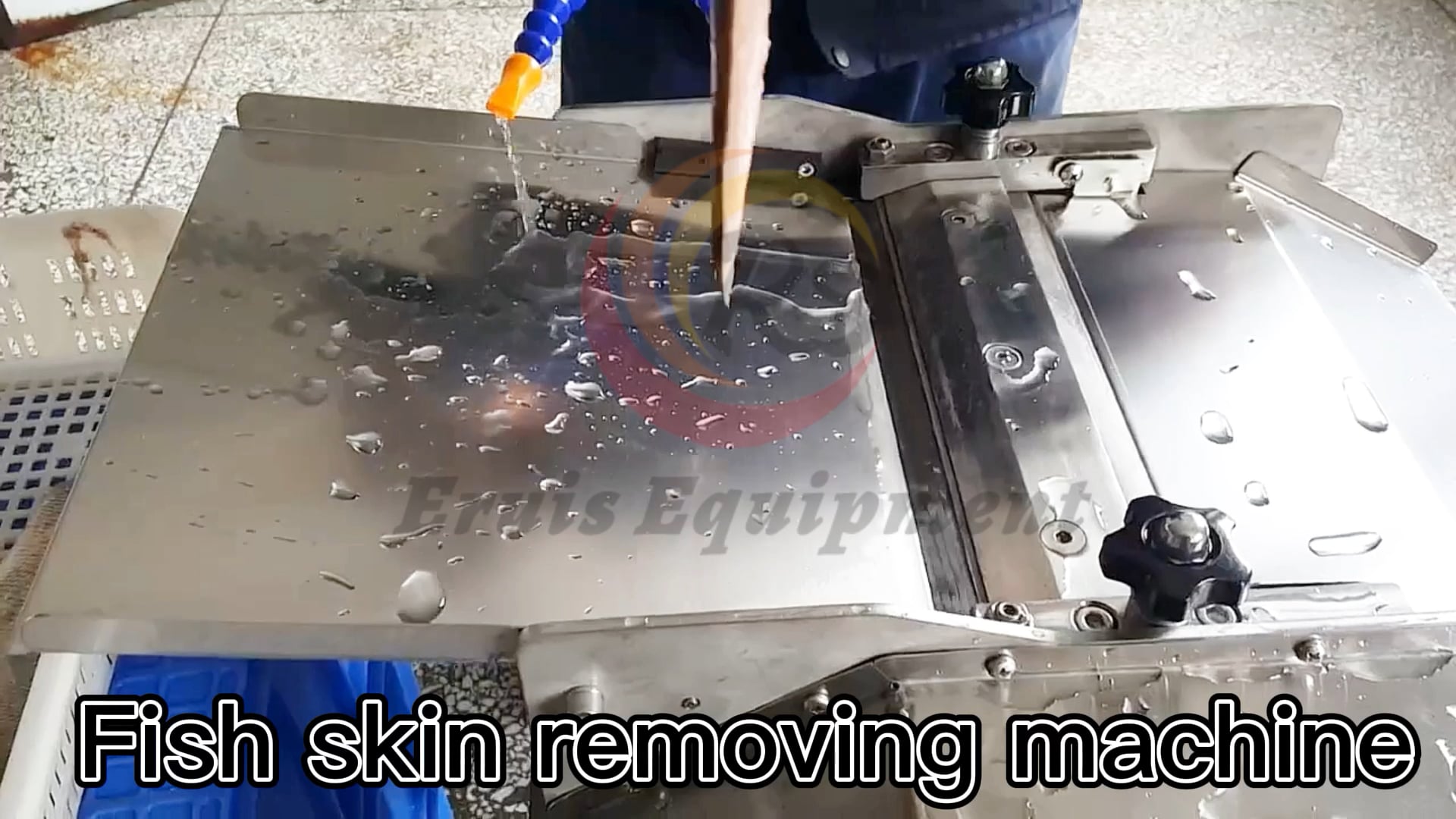 How To Peel Fish Skin Using Eruis Fish Peeling Machine on Vimeo