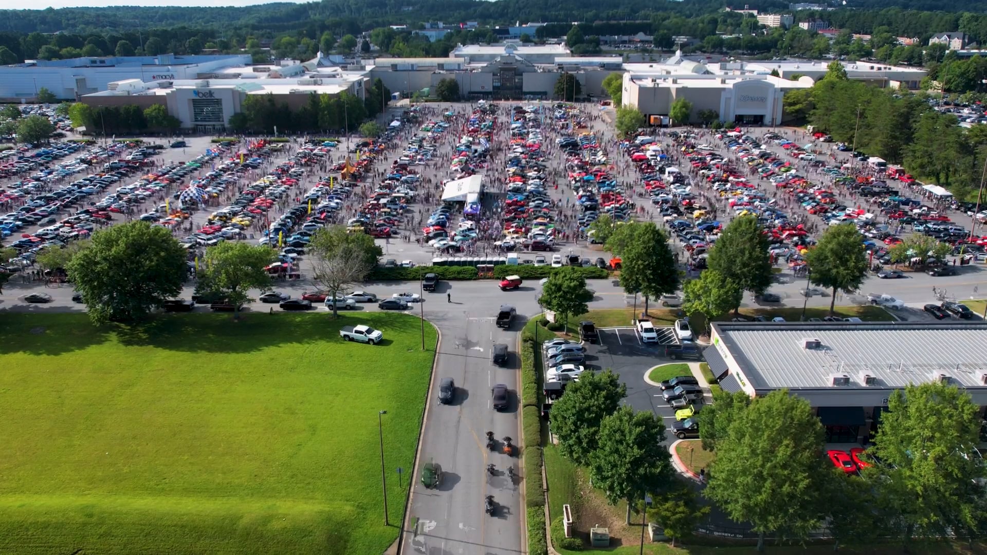 CAFFEINE AND OCTANE ATLANTA AT TOWN CENTER AT COBB, KENNESAW GA on Vimeo