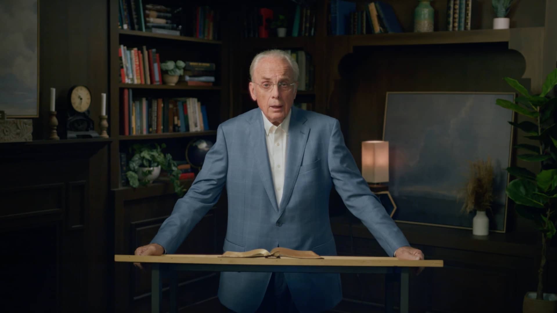 John MacArthur introduces the Puritan Conference on Vimeo