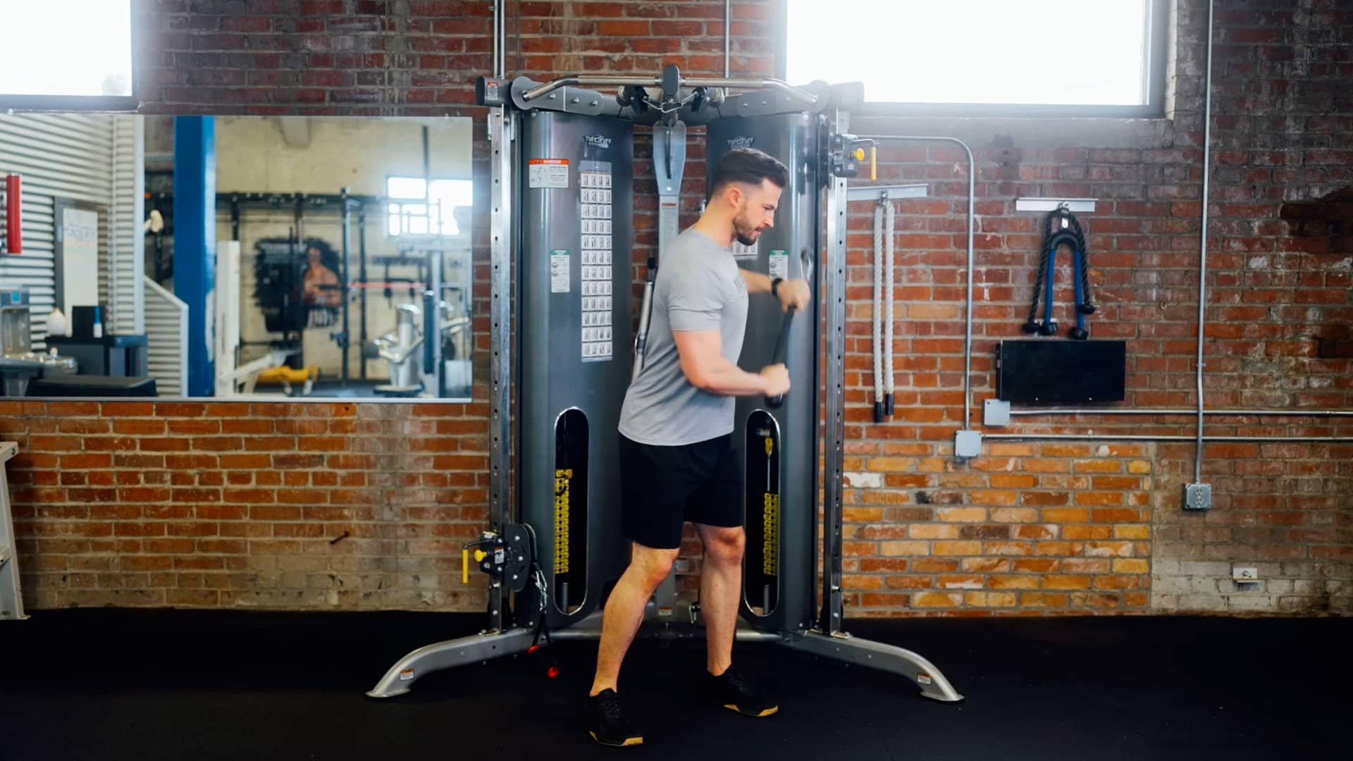 Standing Cable Wood Chop - Male on Vimeo