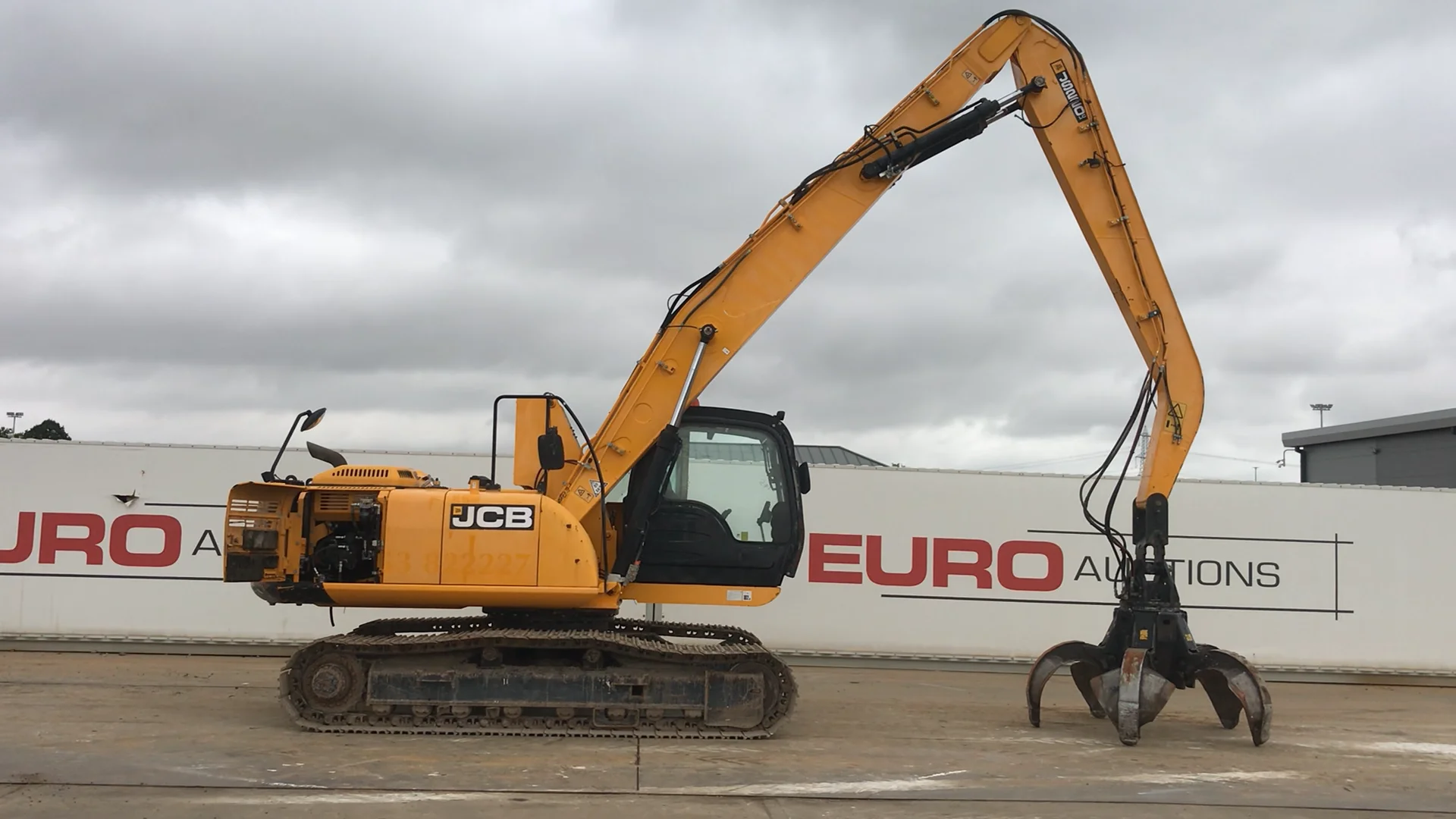 JCB JS220HRC - Leeds September 22 on Vimeo