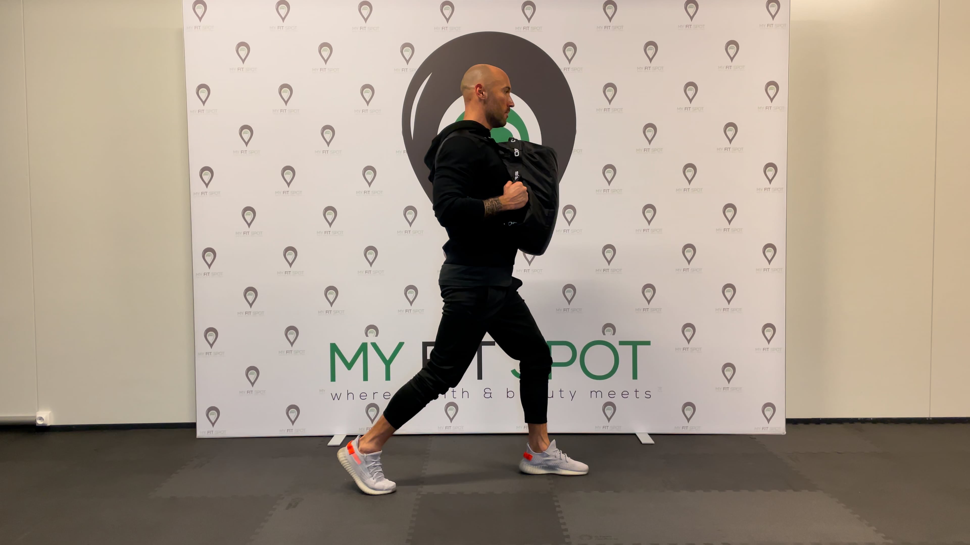 412-Bag-Split-Squat--iso-hold- on Vimeo