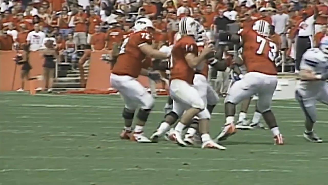 morris_cfb_unc_julius_peppers_song_only_2utube on Vimeo