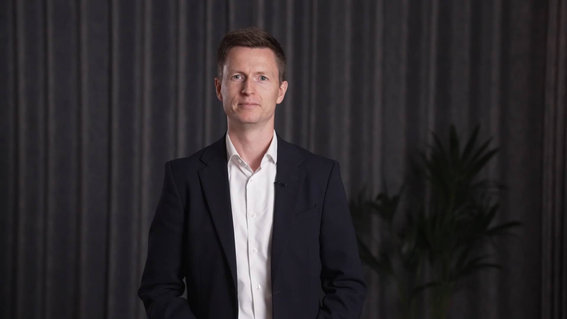 Uddannelses- og forskningsminister Jesper Petersen sender en hilsen til ...