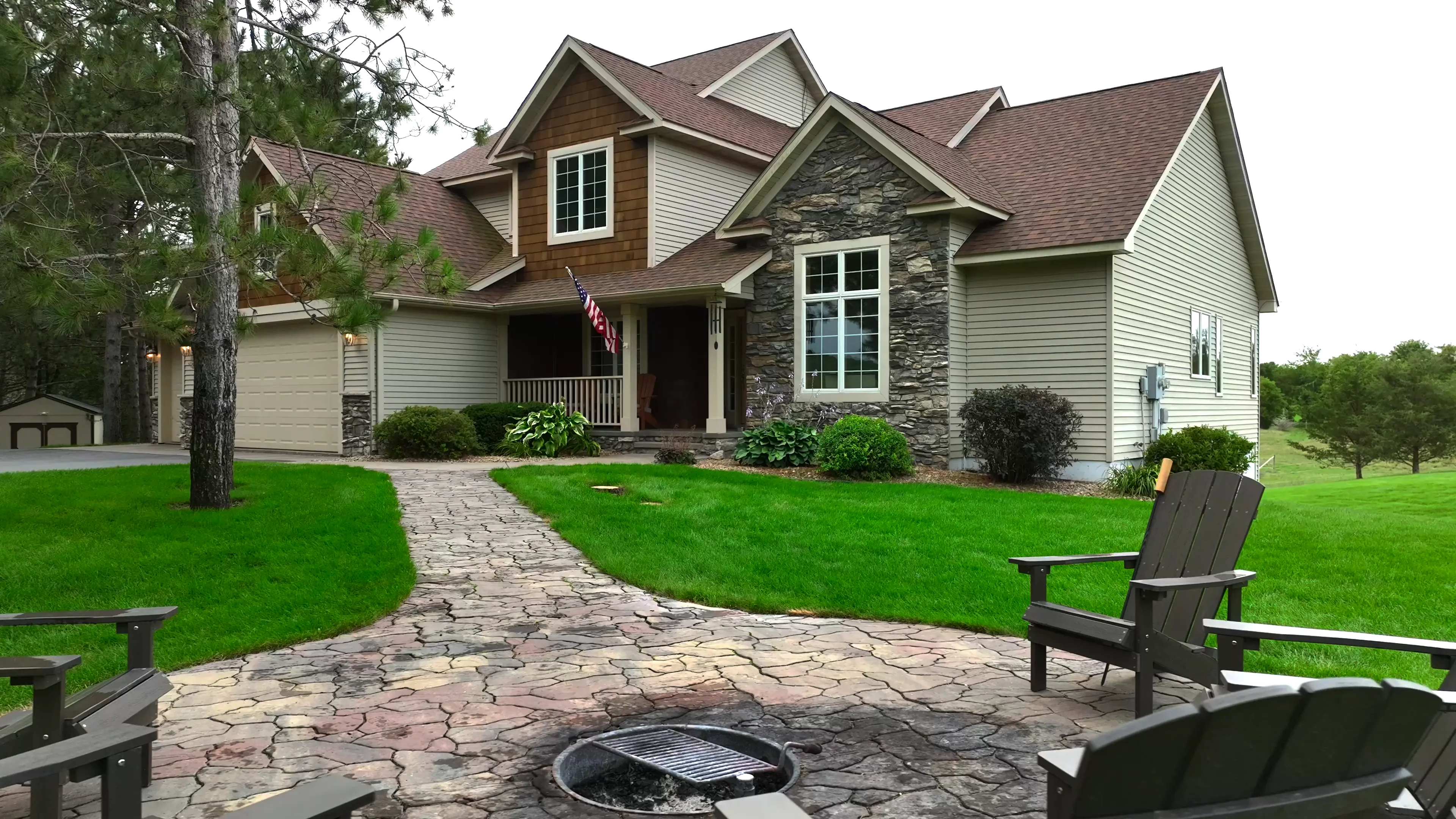 467 Bluebird Drive N, Hudson - 467 Bluebird Drive N, Hudson on Vimeo