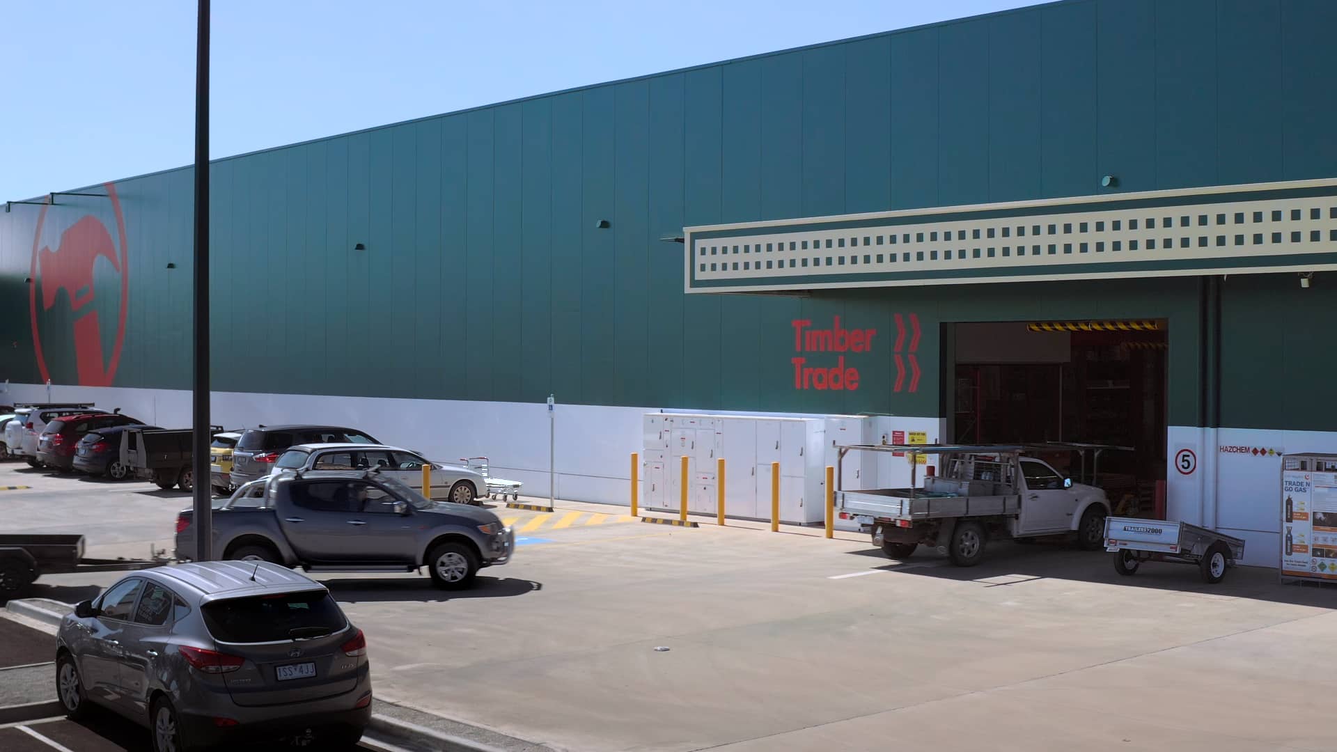 Bunnings Warehouse – Trade Brand TVC on Vimeo