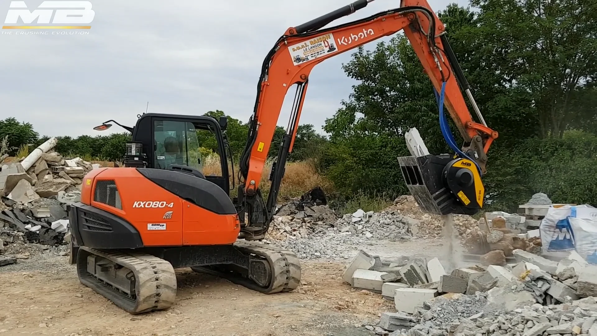 有筋コンクリート クボタ MB-C50(c) on Vimeo