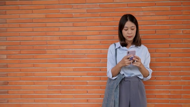 Woman, Smartphone, Phone. Free Stock Video - Pixabay