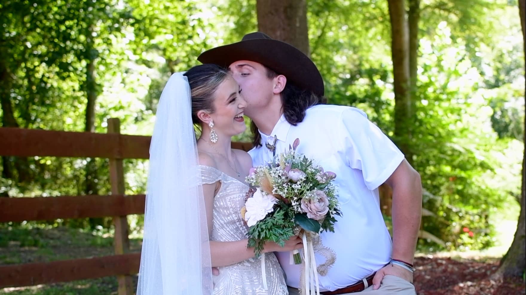 Hood Wedding on Vimeo