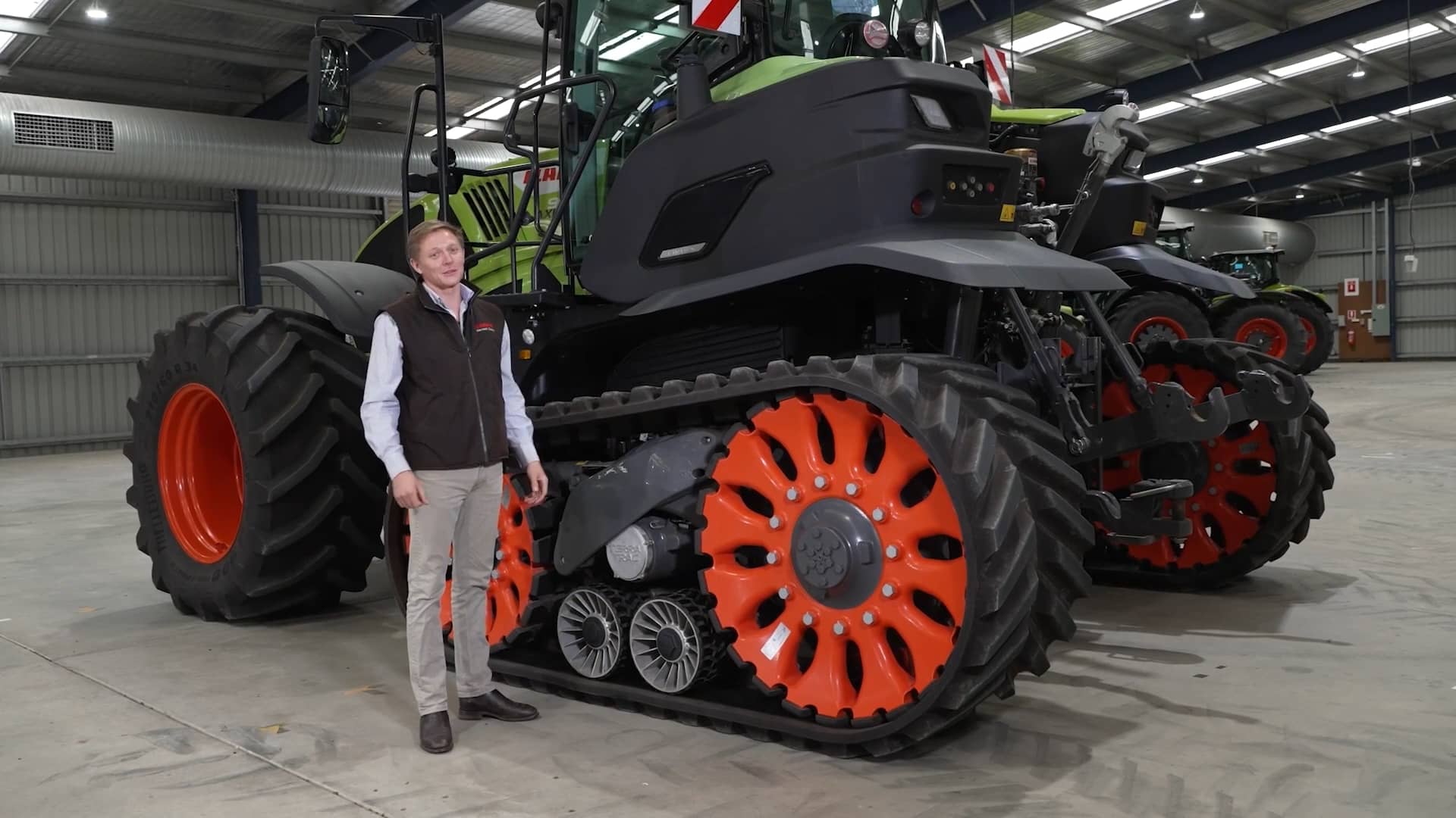 CLAAS AXION 900 TERRA TRAC Overview | CLAAS Harvest Centre on Vimeo