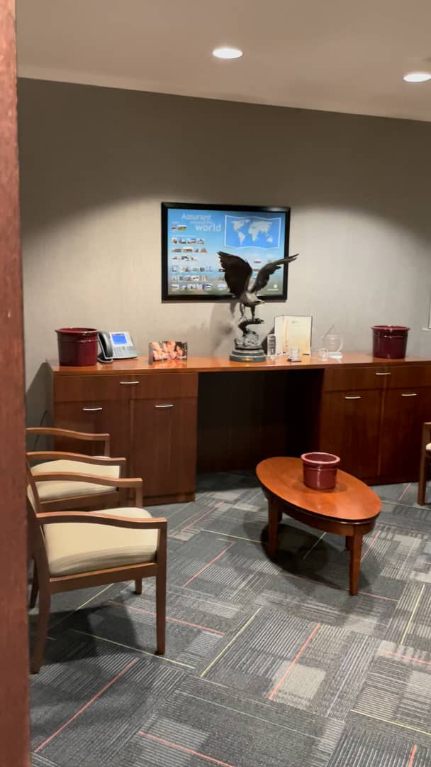 2677 N Main St - 6th Floor on Vimeo