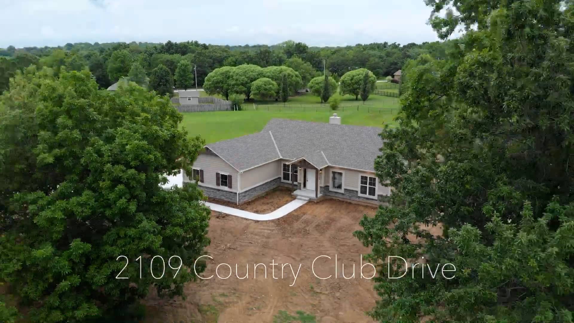 2109 Country Club Dr on Vimeo