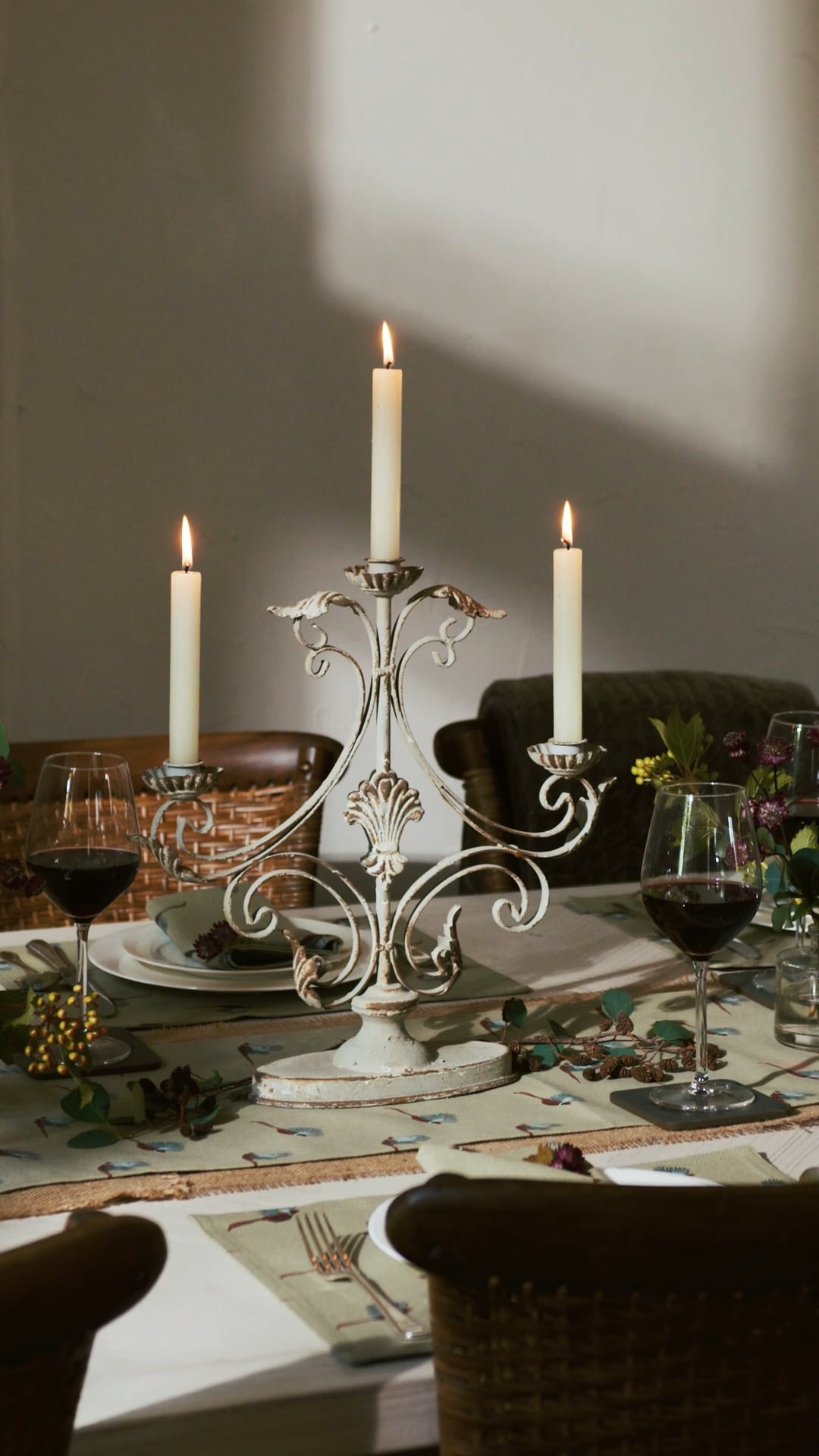 AW22_SEASONALSTYLES_PHEASANT_TABLE_1080x1920_PORTRAIT on Vimeo