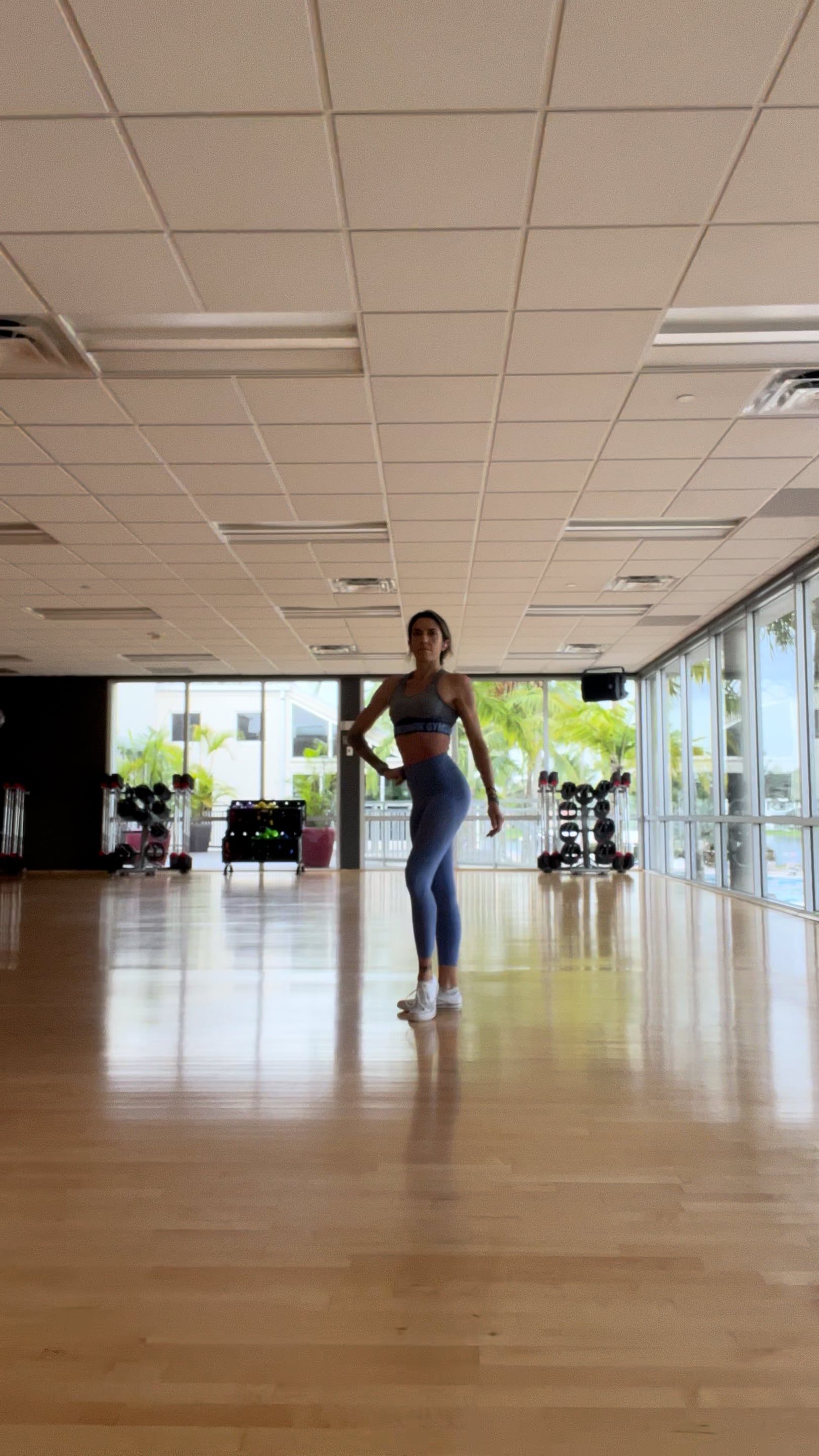 Posing practice on Vimeo