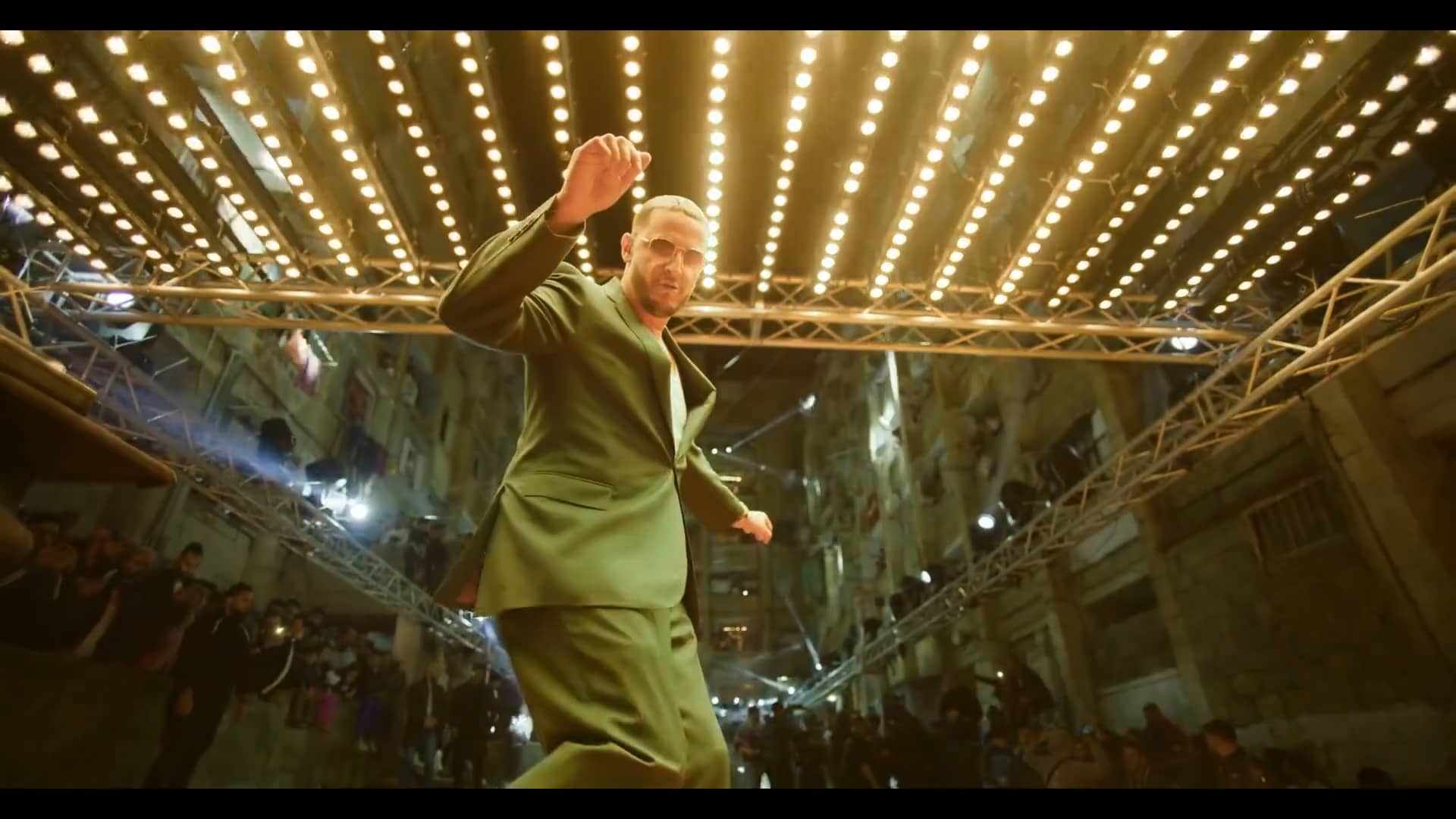 DJ Snake - Disco Maghreb (Official Music Video).mp4 on Vimeo