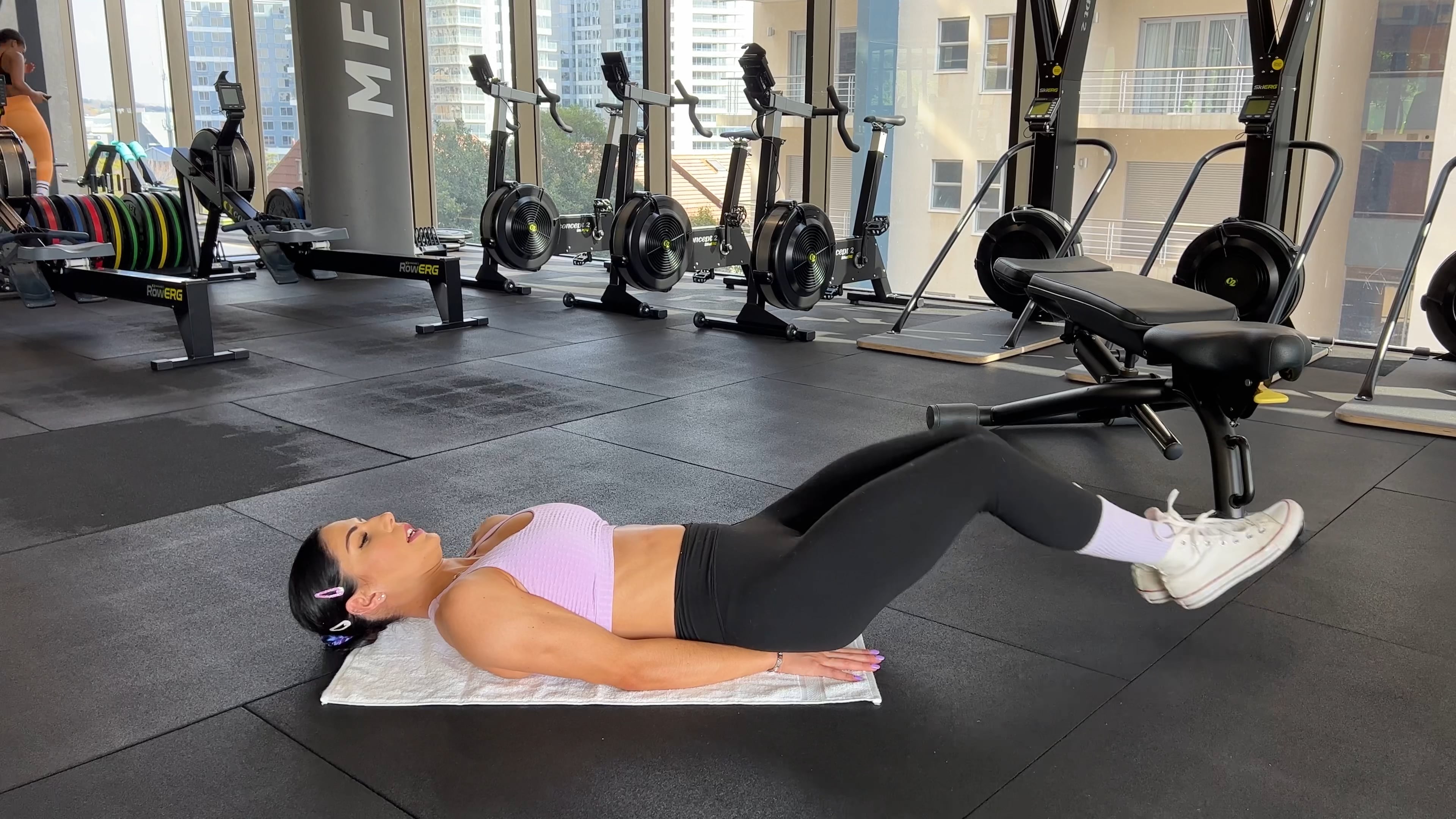 Reverse crunch on Vimeo