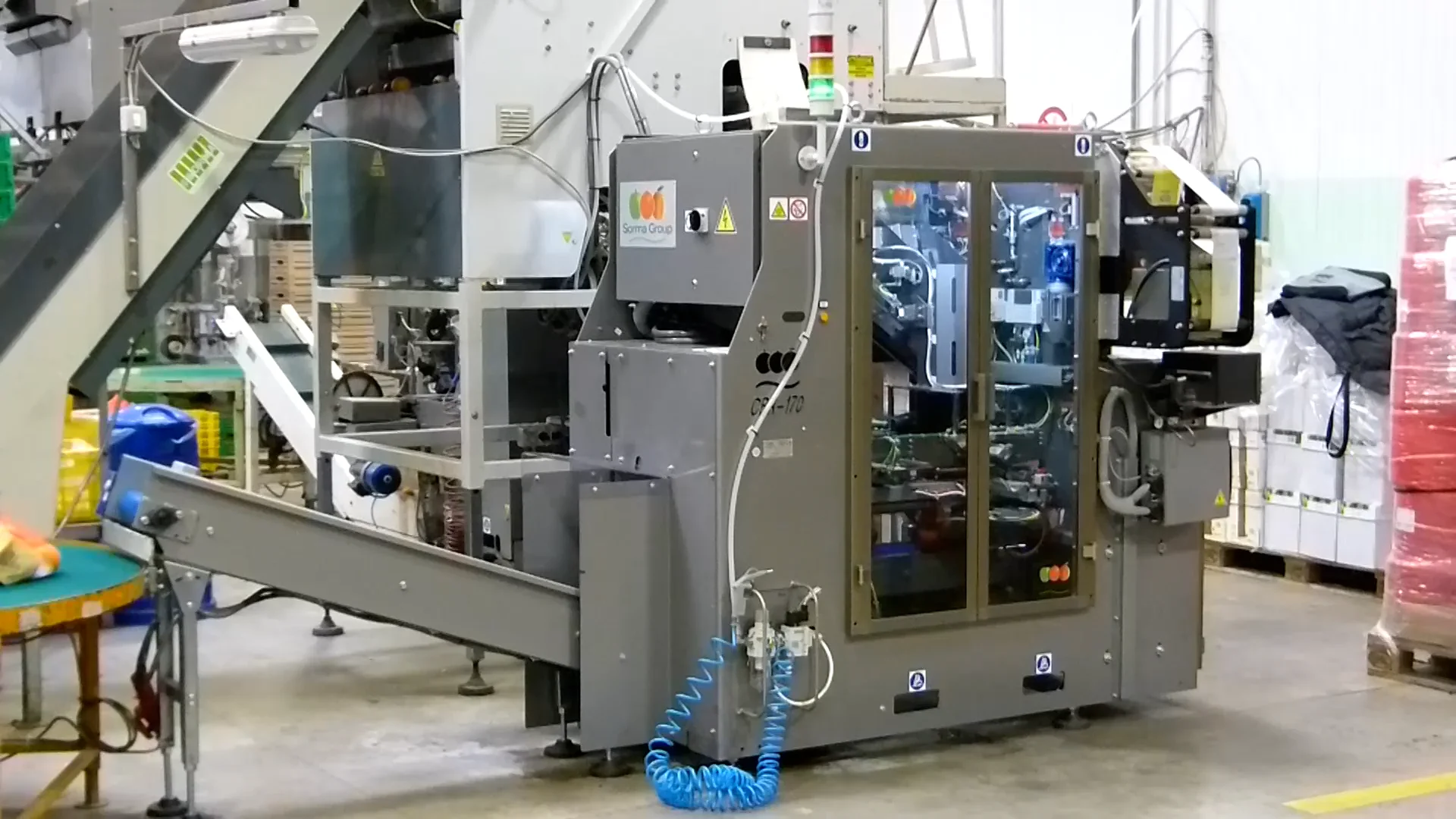 CBR-170_Packing machines_compostable_oranges on Vimeo