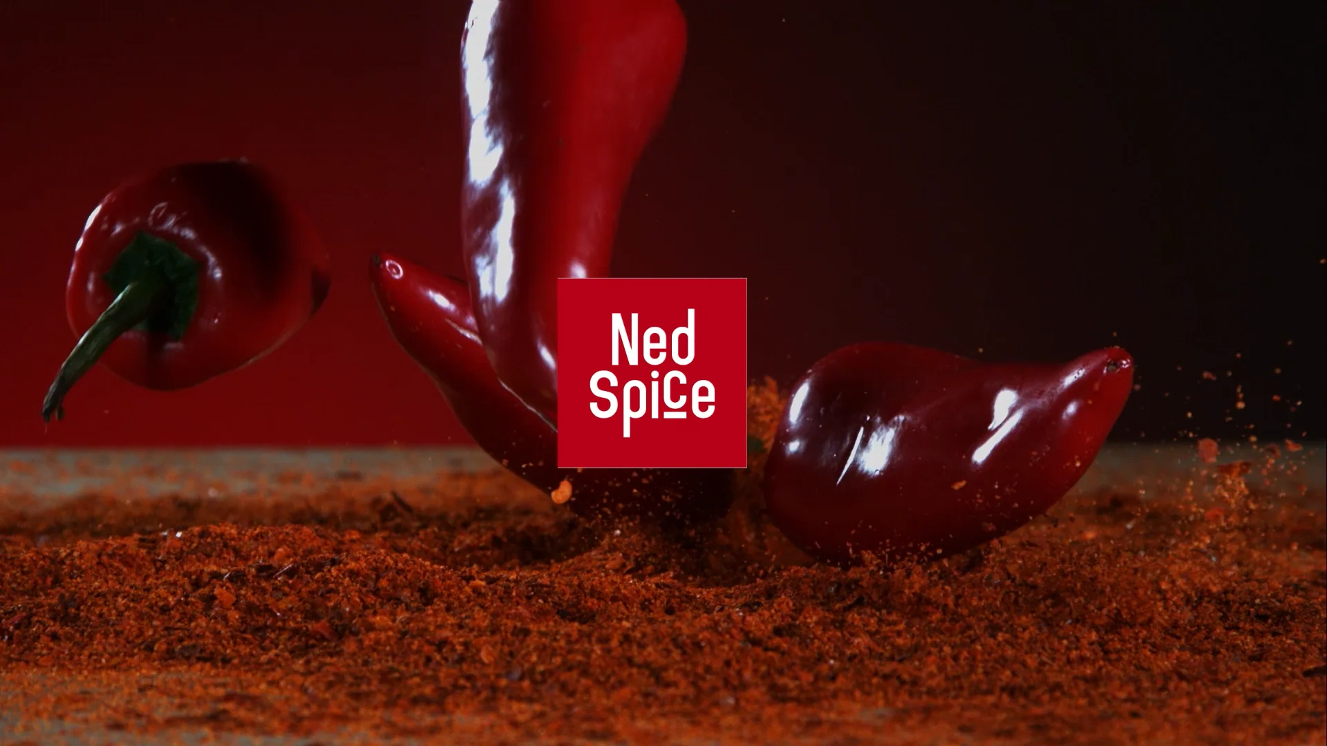 vecteezy_peppers-falling-and-bouncing-in-ultra-slow-motion-1-500-fps-on ...