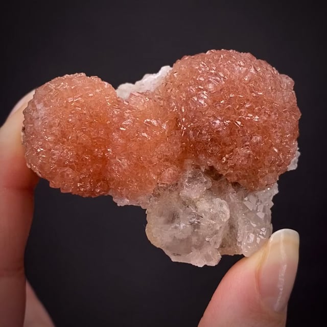 Olmiite on Hydroxyapophyllite - SM22-151 - N'Chwaning Mines - South ...